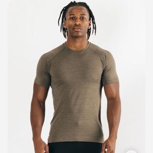 Alphalete | Shirts | Alphalete Hero Tee | Poshmark